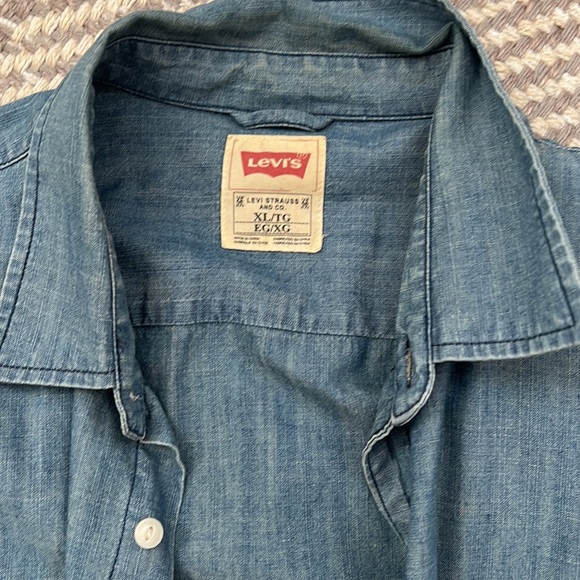 Levi's | Shirts | Mens Xl Levis Chambray Shirt | Poshmark